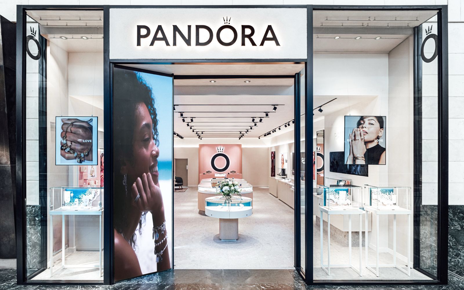Best 6 Shopfront Design Ideas - Door Engineers